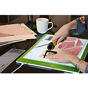 Cutterpillar 16x11.5 Self Healing Glow Mat