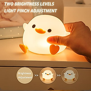 Crtivetoys Cute Duck Night Light for Kids Animal Silicone Nursery Rechargeable Table Lamp Bedside Lamp with Touch Sensor for Girls and Boys Bedrooms,LED Night Light Kawaii Room Desk Decors