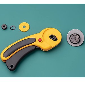 OLFA 45mm Ergonomic Rotary Cutter (RTY-2/DX) - Rotary Fabric Cutter w/ Blade Cover & Squeeze Trigger for Quilting, Sewing, Crafts, Replacement Blade: OLFA RB45-1H