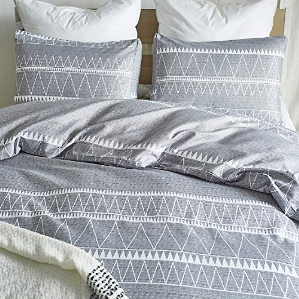 HYPREST Bohemian Queen Duvet Cover Set Lightweight Soft Grey Triangle 3PC Comforter Cover Set Hotel Quality Bedding Set - Oeko-TEX Certificated