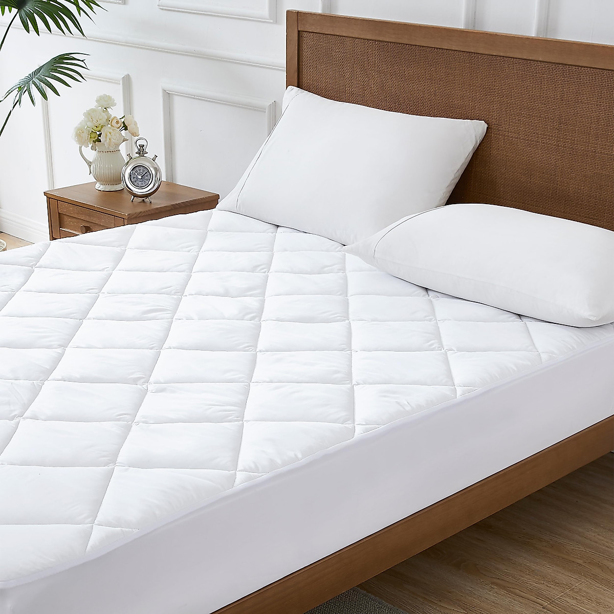 Plush Primaloft® Signature Luxury Down Alternative 400 Thread Count Mattress Pad by Stearns & Foster® (Hypoallergenic) (Queen)