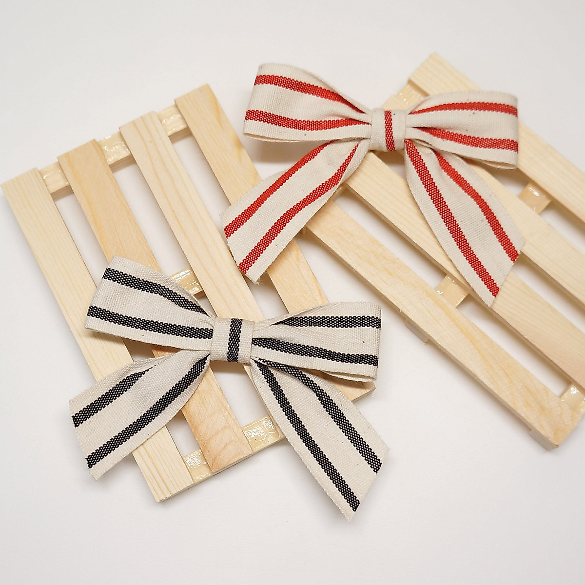 CT CRAFT LLC Ivory Cotton Black Stripes Ribbon 1" x 10 Yards for Home Décor Gift Present Wrapping DIY Crafts Birthday Wedding Bouquet Christmas