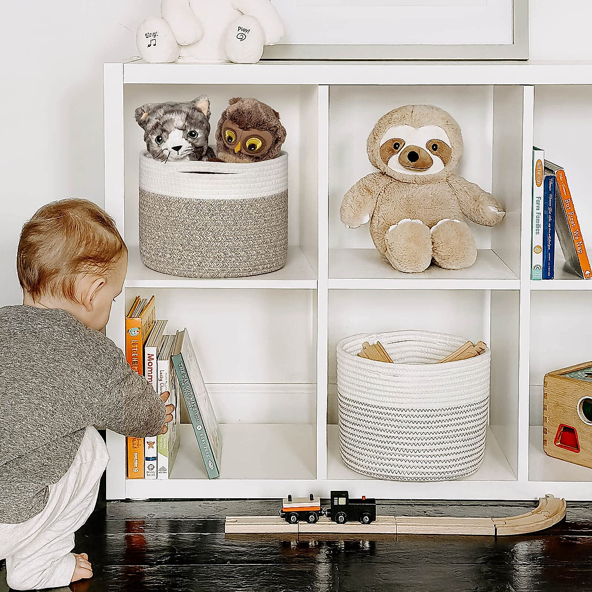 INDRESSME Small Woven Storage Basket, 9.4 x 7.1 inches, Small Round Rope Basket with Handles, Dog Toy Basket, Small Laundry Basket for Organizing, Small Toy Basket for Gifts Empty