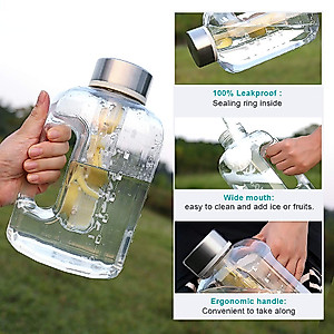 Half Gallon Water Bottle with Infuser, BPA Free 84oz Large Water Bottle Dishwasher Safe Hydration with Motivational Time Mark Leak-Proof 2.5L Sports Water Bottle for Camping Sports Workouts(Clear)