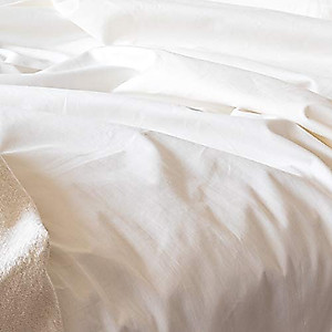 Refinery29 Avery Bedding Collection Premium Ultra Soft Lightweight Solid Sheet 5 Piece Set, Soft Wash, Anti-Fade, Stain Resistant and Hypoallergenic King Ivory (SFW-STS-King-in-White)