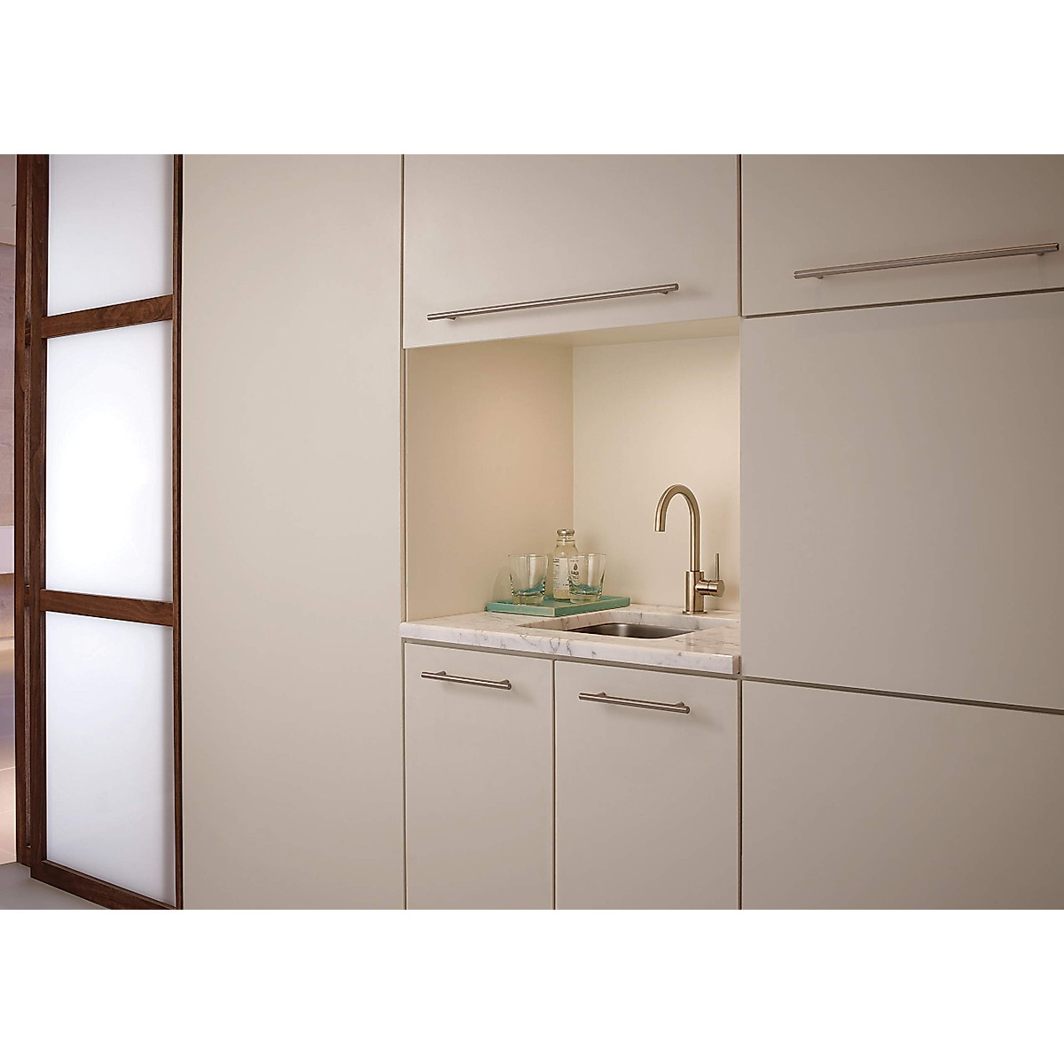 Delta Faucet Trinsic Gold Bar Faucet, Gold Bar Sink Faucet Single Hole, Wet Bar Faucets Single Hole, Prep Sink Faucet, Faucet for Bar Sink, Gold Kitchen Faucet, Champagne Bronze 1959LF-CZ