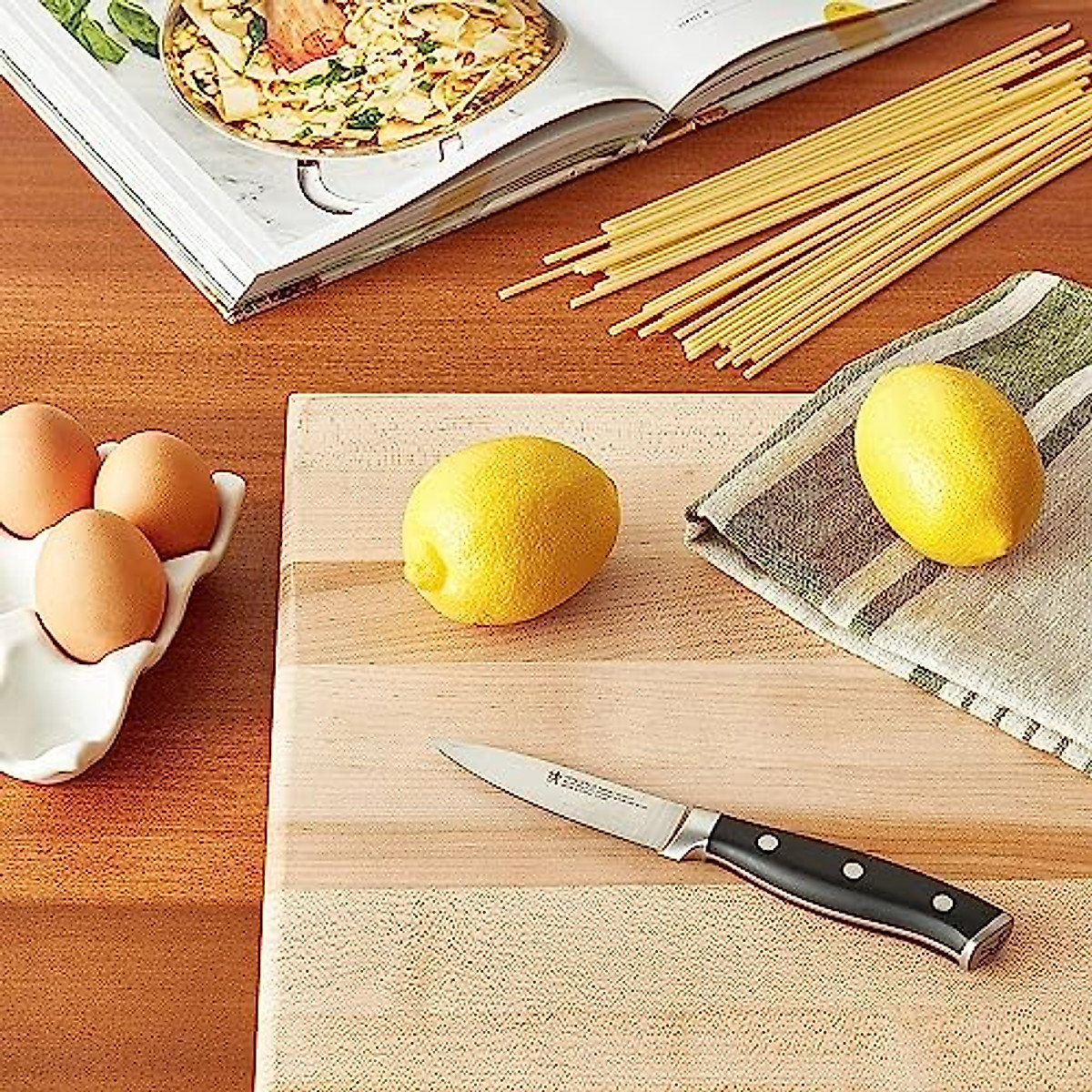 HENCKELS Forged Accent Razor-Sharp 3.5-inch Paring Knife, German Engineered Informed by 100+ Years of Mastery, Black