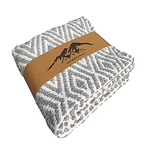 THE BEER VALLEY Cotton Diamond Rug 21x34 Inches - Grey, Reversible Machine Washable Accent Rugs for Bedroom, Kitchen, Entryway, Bathroom