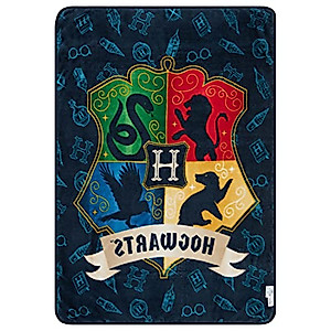 Harry Potter Fleece Throw Blanket - Harry Potter Hogwarts Plush Fleece Throw - Gryffindor Hufflepuff Ravenclaw Slytherin Wizardry Throw Blanket (Harry Potter)