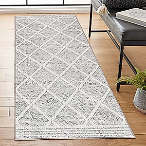 ReaLife Machine Washable Rug - Stain Resistant - Eco-Friendly, Non-Slip, Family & Pet Friendly - Made from Premium Recycled Fibers - Tessa Modern Distressed Trellis - Light Gray Ivory, 2'6" x 6'