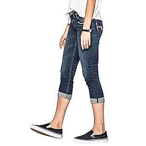 Silver Jeans Co. Women's Suki Mid Rise Curvy Fit Capri Jeans, Dark Denimotion, 31 Regular