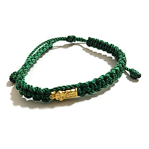 Chavarrieta Green Saint Jude Thaddeus Thread Bracelet Pulsera Roja de hilo de San Judas Tadeo