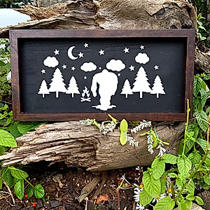 CINPIUK 8PCS Bigfoot Stencils Painting on Wood, Reusable Sasquatch Templates for Christmas Home Decor DIY Art Crafts, Assorted Sizes