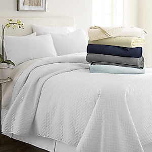 ienjoy Home 5_2 Quilt, King/California King, Herring White