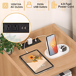 MECHYIN Night Stand Set of 2, Bedside Tables with Charging Station, Rattan End Tables, Boho Bed Side Tables, Wood Nightstands Set of 2 for Farmhouse Bedroom Living Room Dorm Sofa Couch Office Corner