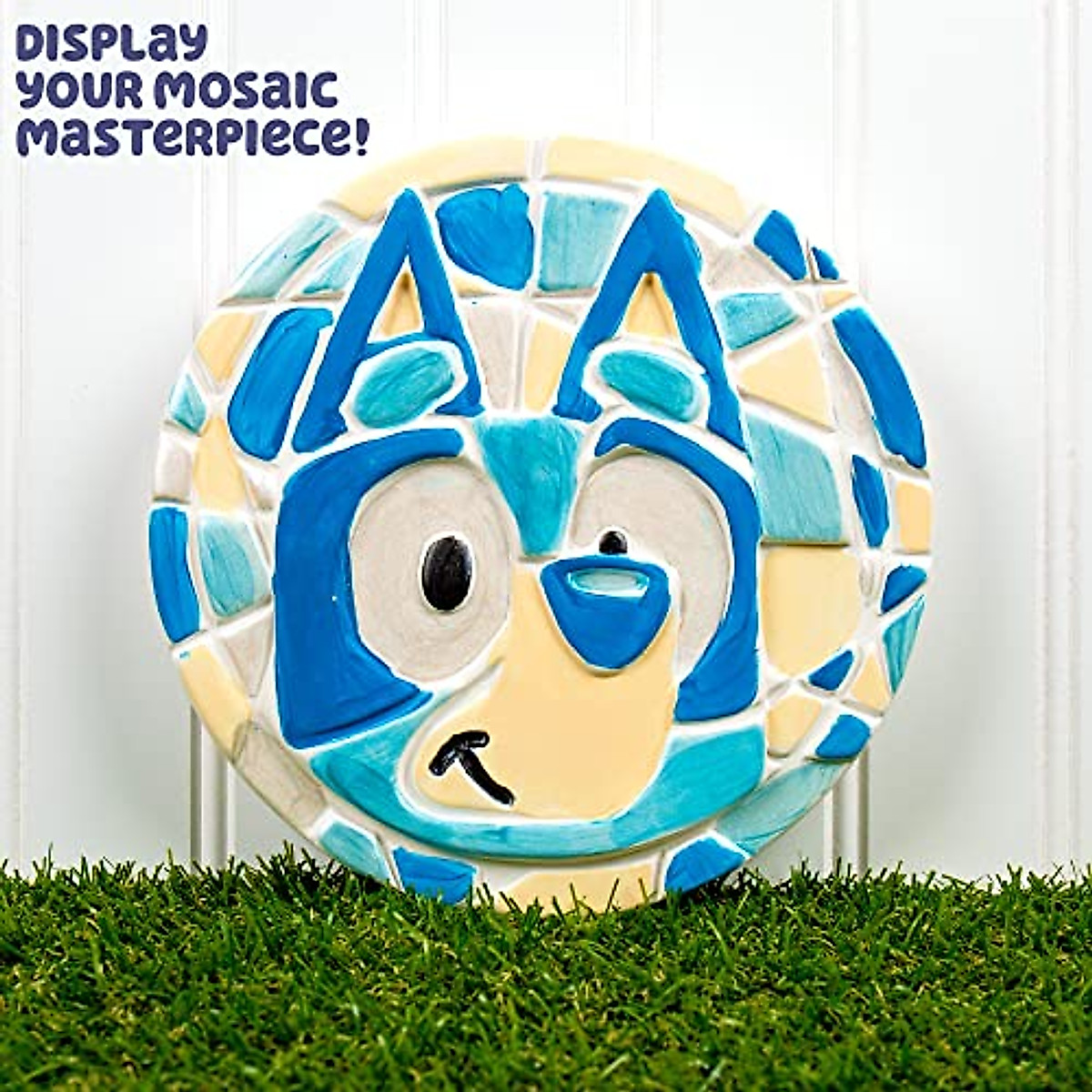 Bluey Paint Your Own Stepping Stone, Design 7 DIY Stepping Stone Art, Fun Stepping Stone Kit for Kids, Less Mess Paintable Stepping Stones Art Set, Great Summer Activity for Kids Ages 8, 9, 10, 11