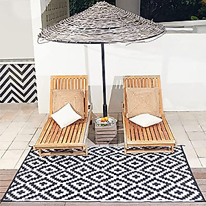 URBEST Outdoor Camping Mats Rugs Reversible Waterproof RV Deck Porch Plastic Rugs Black-White 5x8 Feet