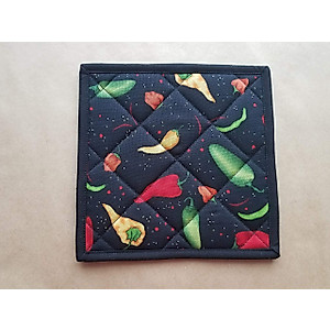 Chili Pepper Potholders Set of 2 Southwestern Kitchen Linens Chili Peppers Home Decor Quilted Hot Pads Insulated Trivets Tex Mex Kitchen Decor Spicy Themed Kitchen Linens Handmade Gifts Under 20