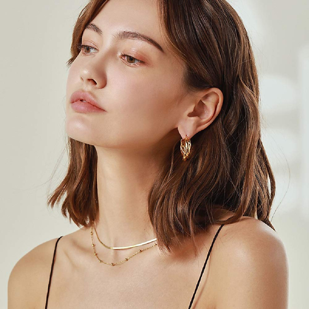 NewZenro Chunky Twist Knot Love 5mm Thick Fashion 14K Gold Plated Huggy Rope Small Hoop Earrings for Women Sensitive Ear Dainty Click Top Huggie Hoops Hypoallergenic Fashion Trendy Jewelry Gifts 23mm