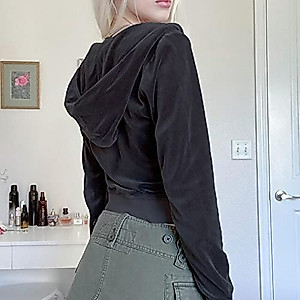 Faretumiya Women Zip Up Long Sleeve Crop Hooded Tops Ribbed Knit Cropped Hoodie Jacket Y2k Cute Sweater Pullover(Heart Black,S)