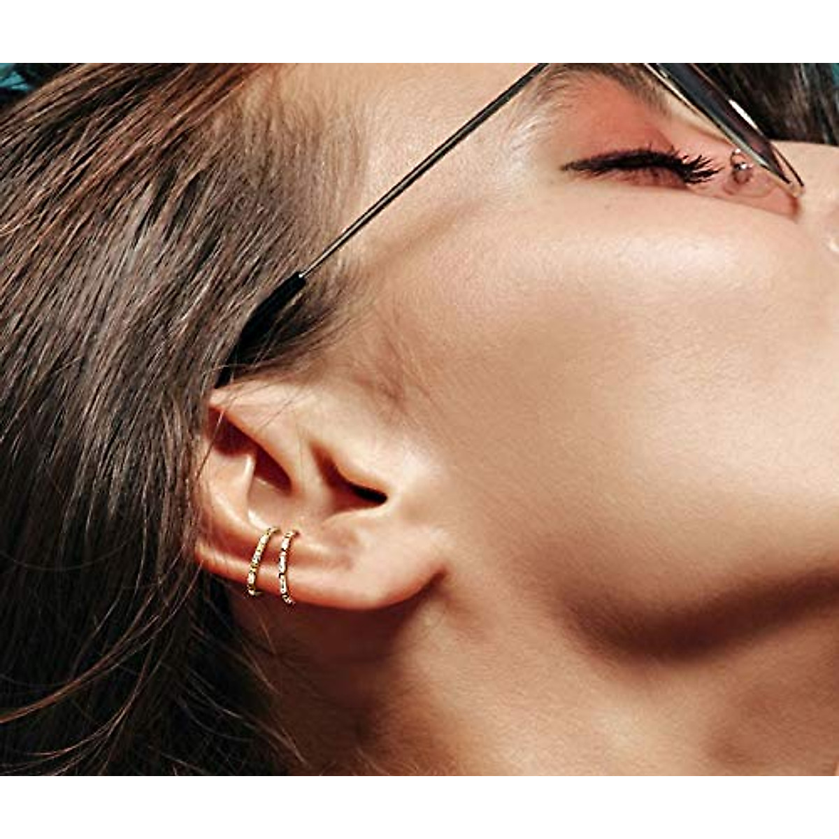 Amelia Fashion 16 Gauge Implant Grade Titanium Hinged Segment Hoop Rings with Rectangular Baguette CZ Outer side (Choose Color) (Black/Clear)