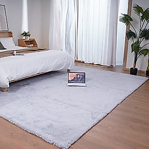 Ghouse Grey Faux Rabbit Fur Rug 8x10 Machine Washable Area Rugs for Bedroom Fluffy Rugs for Living Room No-Shedding Carpet Sheepskin Rug