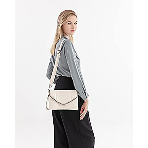 Makukke Crossbody Bags for Women Small Clutch Purses Quilted Satchels Lightweight Handbags Shoulder Bag (Black)