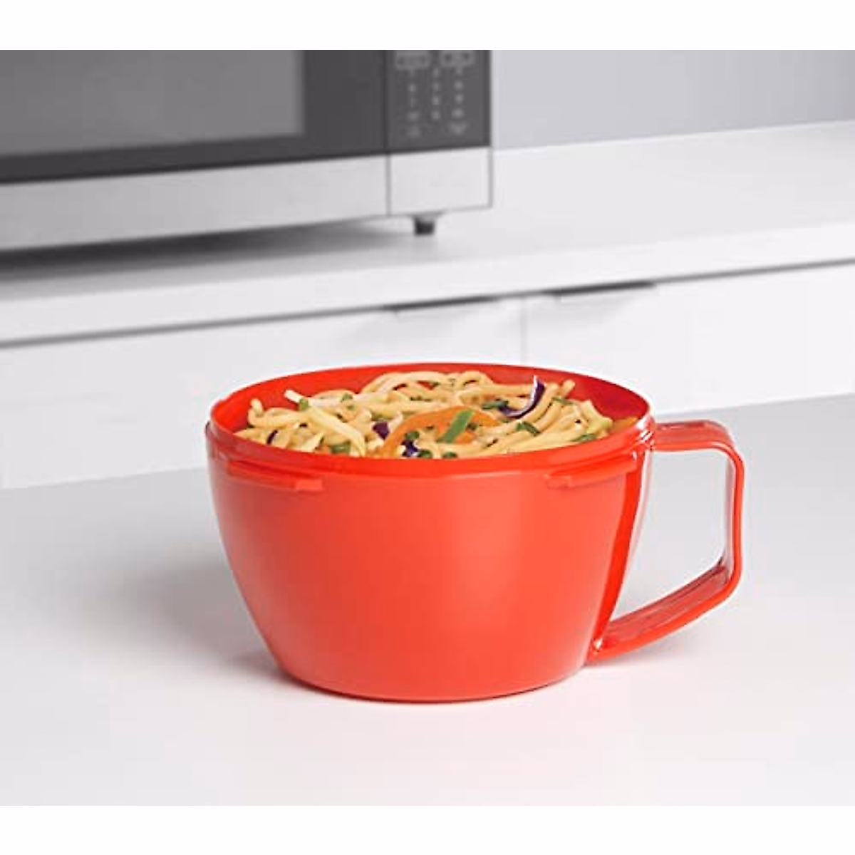 Sistema Microwave Bowl for Noddles, Pasta, and Soup with Lid and Handle, Dishwasher Safe, 31.7-Ounce, Red