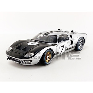 Shelby Collectibles SC404S 1966 Ford GT-40 MK 2 Silver No.7 1-18 Diecast Car Model