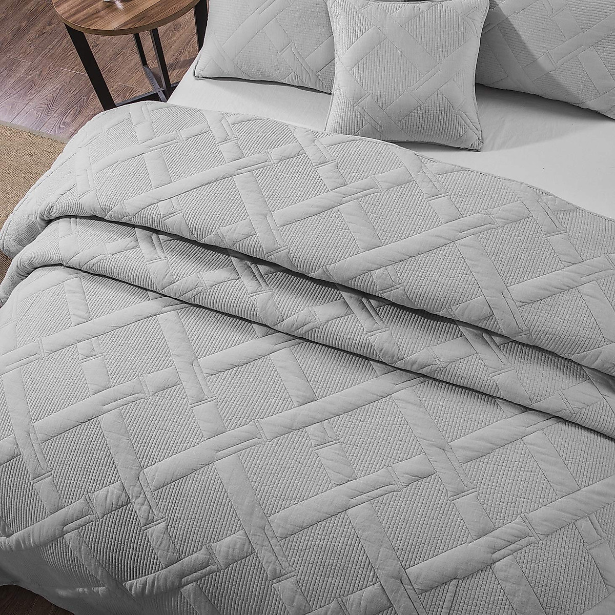 Tache Solid Light Grey Silver Soothing Pastel Soft Cotton Geometric Diamond Stitch Pattern Lightweight Quilted Bedspread 3 Piece Set, King