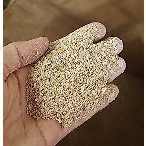 Josh's Frogs Mealworm & Superworm Wheat Bran Bedding and Food Source (5 Quarts)