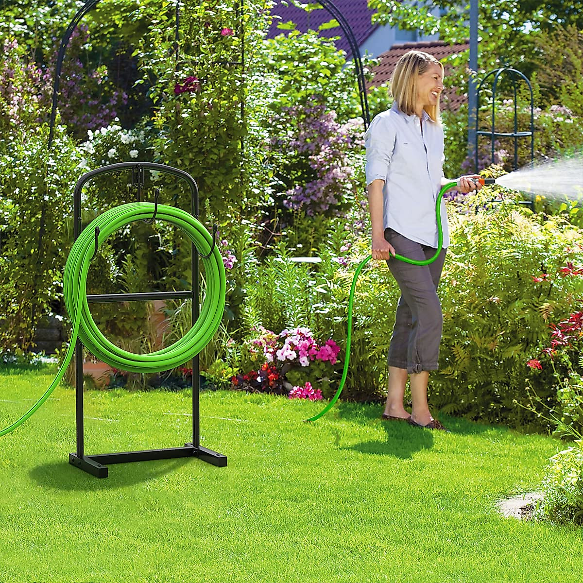 Venkuber Garden Hose Holder, Freestanding Hose Holder Stand with Hanger Hooks Heavy Duty Water Hose Storage Rack for Yard Outside Outdoor, Black