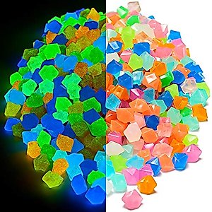 BBTO Glow in The Dark Aquarium Stones Glowing Pebbles Gravel Glowing Rocks for Indoor and Outdoor Garden, Driveways, Fish Turtle Tank Decor, 1.4 cm (450 Pieces)