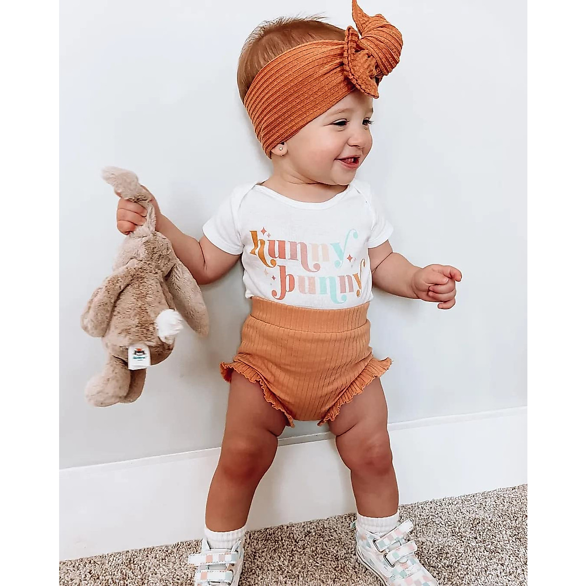 Lamuusaa 0-18M 3Pcs Newborn Baby Girl Easter Outfit Letter Print Romper Bodysuit Bunny Pompom Shorts Headband Set (Purple , 6-12 Months )