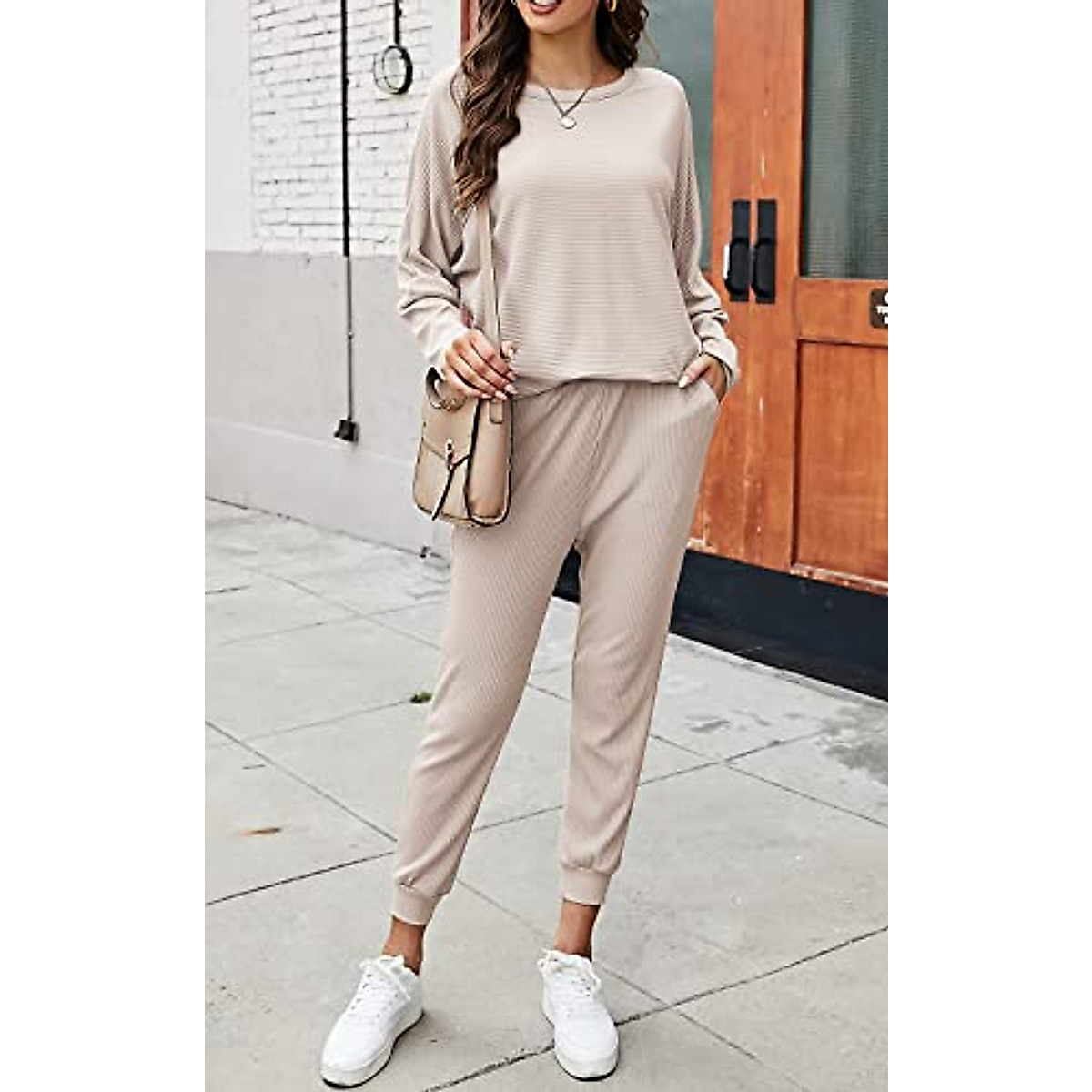 PRETTYGARDEN Women's 2023 Fall Fashion Outfits 2 Piece Sweatsuit Solid Color Long Sleeve Pullover Long Pants (Apricot,Medium)