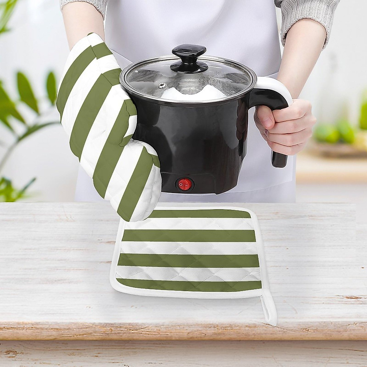 2Pcs Oven Mitts and Pot Holders Set, Olive Green and White Stripes Oven Mitts Gloves Set Heat Resistant Hot Pads for Kitchen Cooking Grill