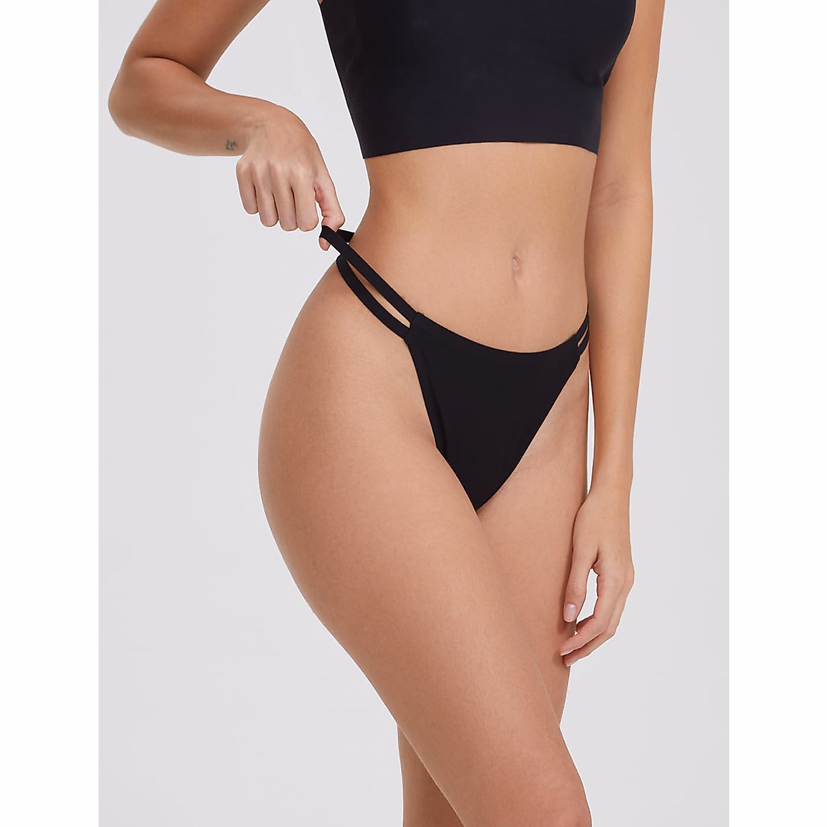 DAOAO Seamless Thongs for Women G String No Show T-Back Tangas Stretch Cheeky Panties Cute Straps Sexy Underwear 4 Pack（Black/Nude,M