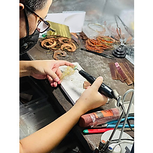 Fashmorous Gold Feather Earrings for Women Dangling Peacock Feather Earrings Gold Peacock Feather Earrings for Women Dangle Peacock Feather Earrings Long