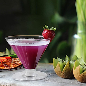 KesaPlan 40 Pack 2 Style Plastic Martini Glasses Disposable Cocktail Glasses 5/8.5 oz Martini Plastic Cocktail Glasses Ice Cream Dessert Cups with Spoons for Appetizer, Outdoor Parties, Weddings