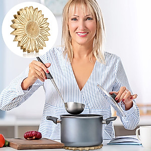 2 Pcs Sunflower Wooden Trivets for Hot Dishes Non Slip Heat Resistant Wood Trivet Mat Table and Kitchen Countertop Decor Dining Table Hot Pot Holder Sturdy Hot Pads for Pots Pans, 6 Inches