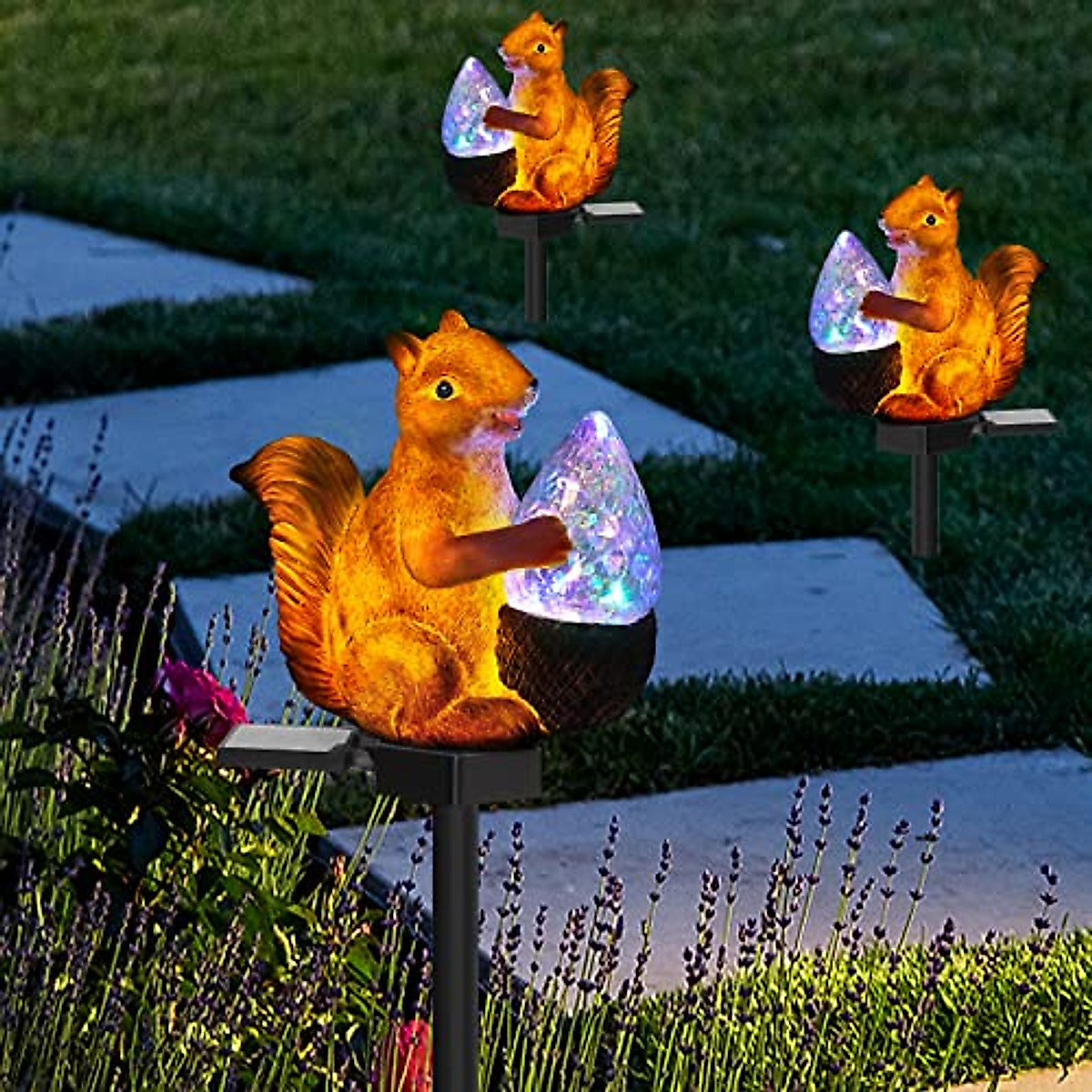 Garden Stake Solar Light Outdoor Decorative Cute Squirrel Solar Powered Figurine Light Waterproof Statue with Solar Led Light for Outside Decor Yard Lawn Garden Ornaments Gifts for Mom Women