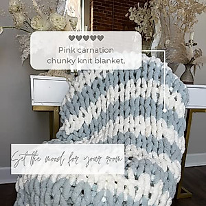 Kaffrey 50 x 60 Inches, 4.2 lb, Chunky Knit Blanket, Luxury Hand-Knitted Chenille Throw Blanket, Soft and Cozy Giant Knitted Blanket, Machine-Washable and Non-Shedding, Ocean Waves