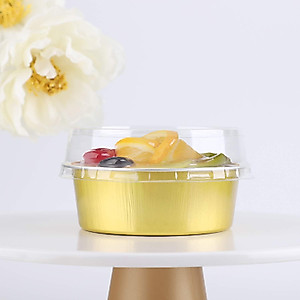EUSOAR Baking Cups Foil, 5oz 50pcs Reusable Cupcake Cups with Lids, 150ml Pie Ramekins, Desserts Flans, Creme Brulee Cups, Custard Cake Pudding Cups, Catering Party Favor-Gold