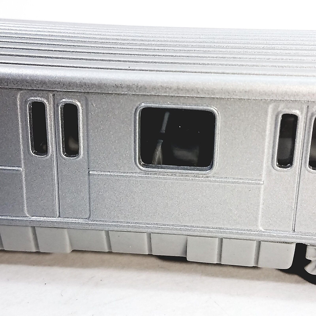 METRO Diecast Model Subway Train 7"