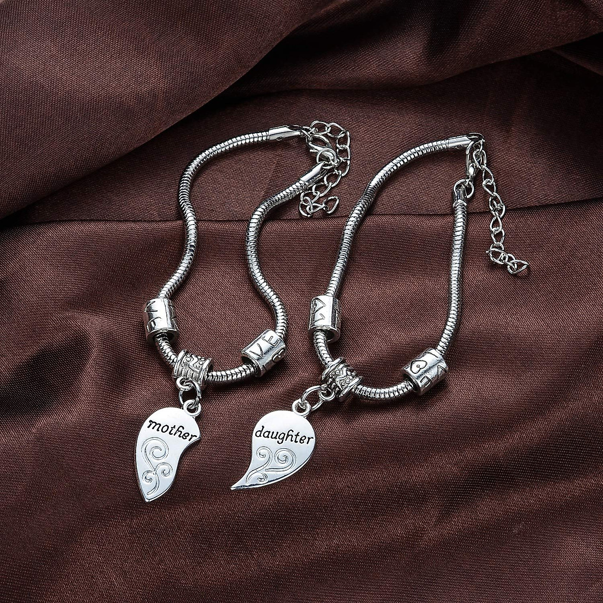 YEEQIN 2PCs Matching Heart Mother Daughter Bracelets Mother Daughter Jewelry Set Gift for Mom or Daughter