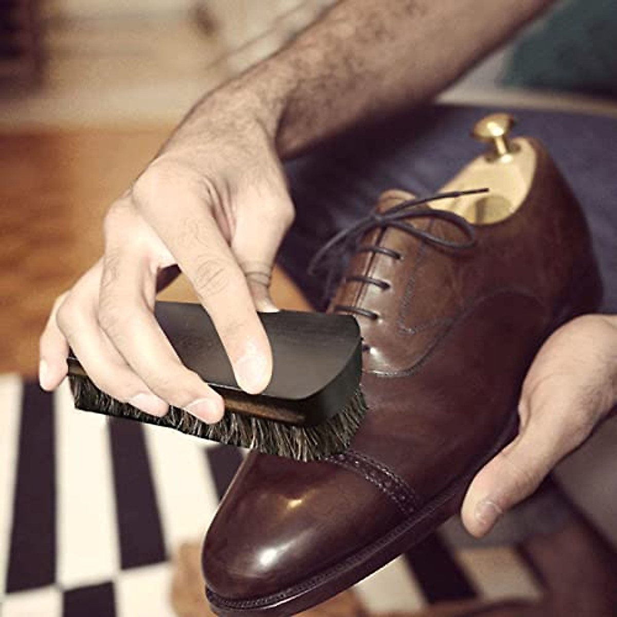 Annalovic 2 PC Horsehair Shoes Polish Brushes, Care Cleaning Daubers Applicators for Shoes, Boots, Leather Handbags, Coats Pans, Sofa, Furniture (Medium, Brown)