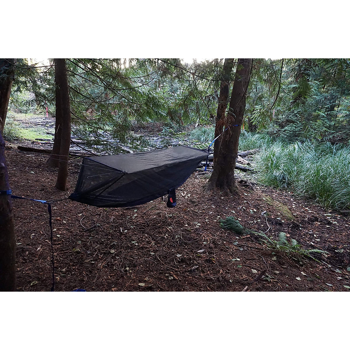 Grand Trunk Skeeter Beeter XT Hammock - Portable Hammock with Bug Net, Carabiners and Hanging Kit - Perfect for Outdoor Adventures, Backpacking, and Camping Trips (Olive & Khaki)