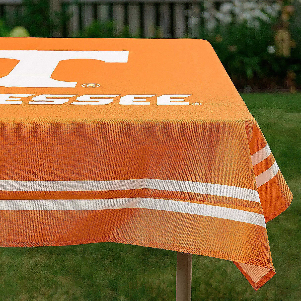 College Flags & Banners Co. Tennessee Volunteers Logo Tablecloth or Table Overlay