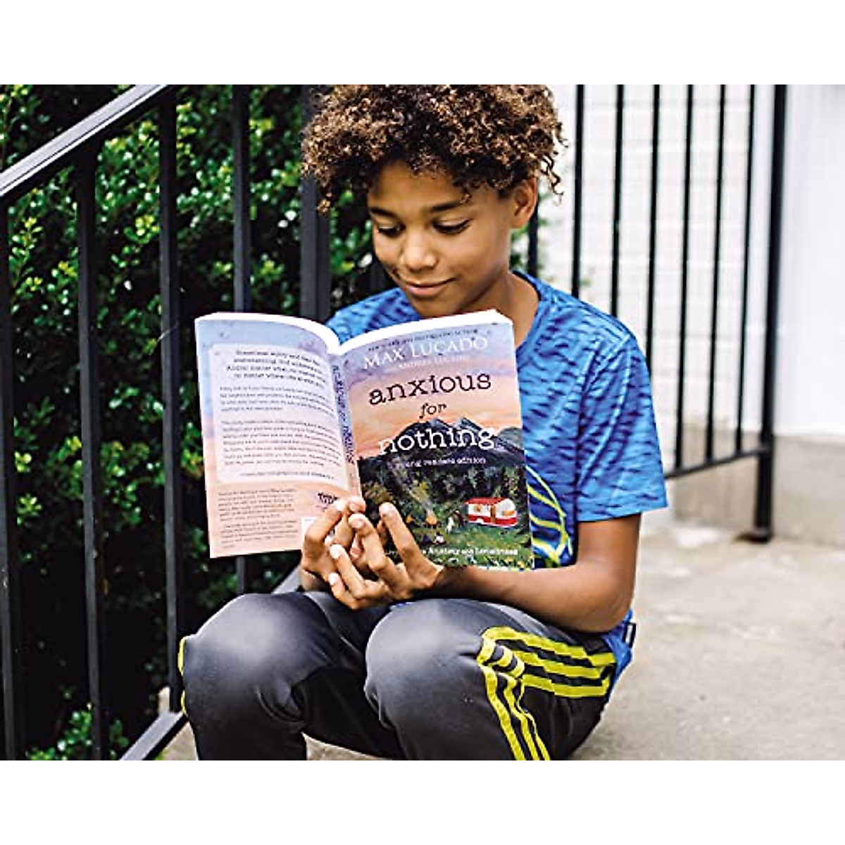 Anxious for Nothing (Young Readers Edition): Living Above Anxiety and Loneliness