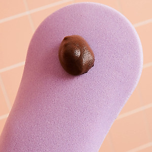 Isle of Paradise Tanning Applicator Mitt - Water Resistant and Streak Free Tan Applicator Mitt for Flawless Finish, 1 Count